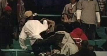 Basket-Brawl Spills Onto NYC Streets - CBS News