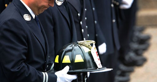 Police 'Get Back' Beatles Tapes - CBS News