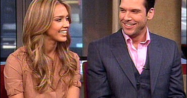 "Good Luck Chuck" Stars Lend A Hand - CBS News