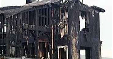 7 Killed In Beach House Fire - CBS News