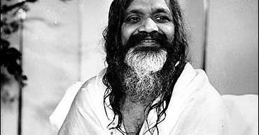 Beatles' Guru Yogi Dies At 91 - CBS News