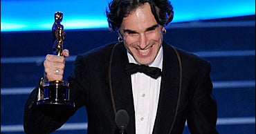 The Foreigners Who Swept The Actor Oscars - CBS News