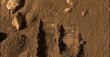 NASA Gives Up On Broken Mars Lander - CBS News