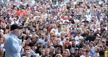 John McCain Campaigns At Biker Rally - CBS News