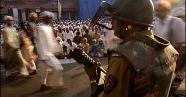 India Gives Details On Mumbai Suspects - CBS News