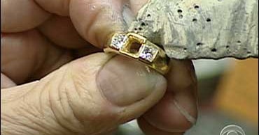 The Business Of Bartering - CBS News