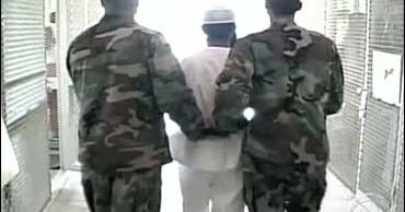 Ex-FBI Interrogator: Torture "Ineffective" - CBS News