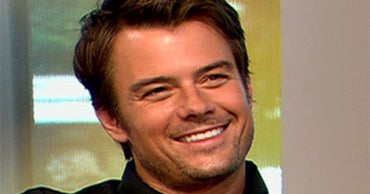 Airlines Revamp Ticket Exchange Rules - CBS News