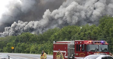 Chemical Plant Fire Evacuates Thousands - CBS News