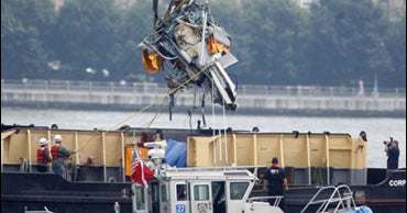 NTSB Revises Account of Hudson Plane Crash - CBS News