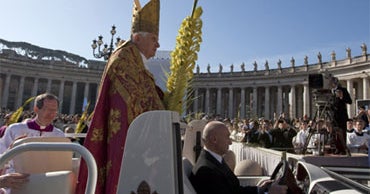 Vatican Fights to Keep Pope Out of Court - CBS News