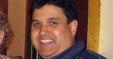 TV Writer David Mills Memorialized On Set - CBS News