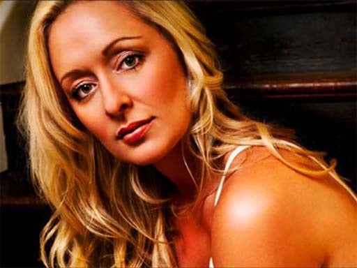 Mindy McCready: 1975-2013