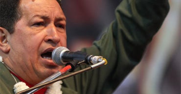 Hugo Chavez Warns of Cutting Off Oil to U.S. - CBS News