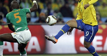 World Cup: Brazil Advances, Italy Held to Draw - CBS News