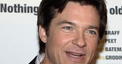 Jason Bateman Apologizes for Cutting in iPhone Line - CBS News