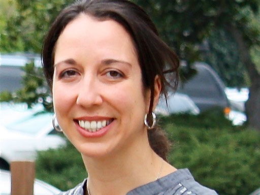 Healthy Recipe: Smoky BBQ Turkey Burger Sliders by Aggie Goodman - CBS News