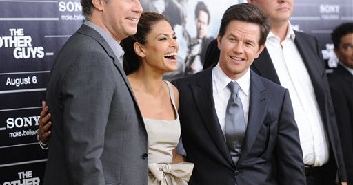 Review: "The Other Guys" Is The Bromance of The Summer - CBS News