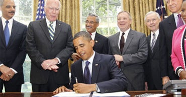 Obama Signs Bill Reducing Cocaine Sentence Gap - CBS News