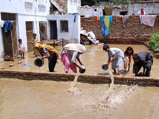 Pakistan's Child Flood Victims