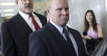 JetBlue Attendant to Undergo Mental Evaluation - CBS News