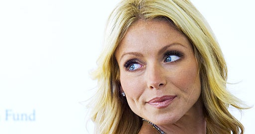 Kelly Ripa Work Out: What's Her Fitness Secret? - CBS News