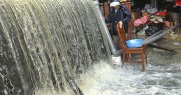 7 Dead, 25 Missing after Typhoon Hits Taiwan - CBS News