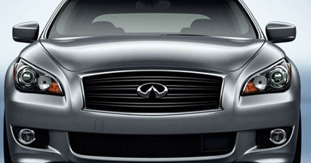 Nissan Debuts a Hybrid Vehicle, the Luxury Infiniti M