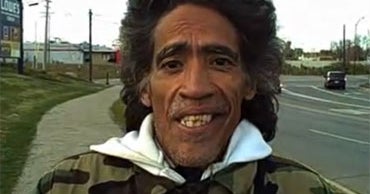 Second Chance for "Golden-Voiced" Homeless Man? - CBS News