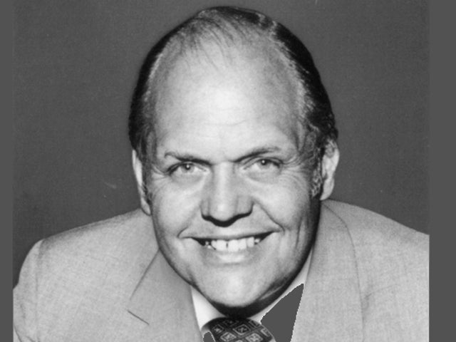 Computer Pioneer Ken Olsen Dead at 84 - CBS News