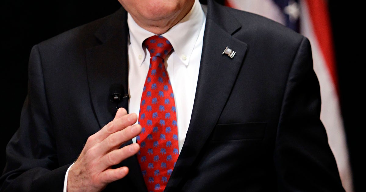 GOP senator turns the tables at Muslim rights hearing - CBS News