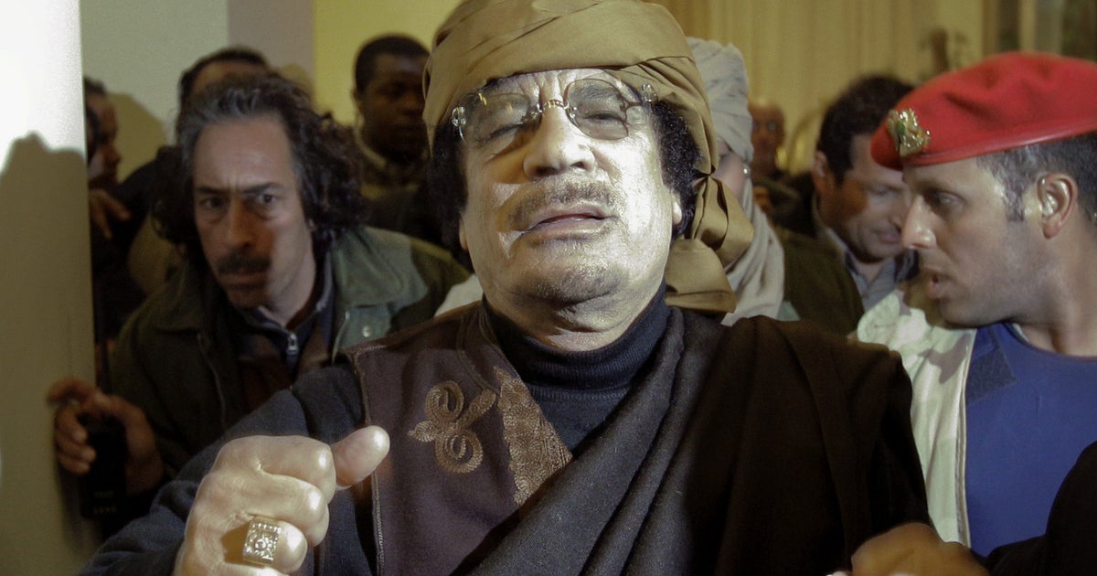 Bid to end Qaddafi's reign poses risks - CBS News