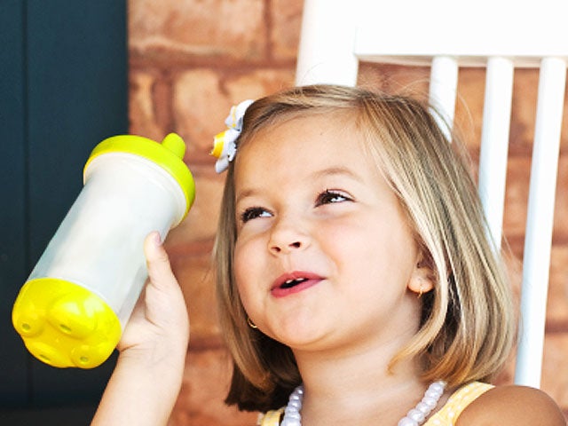 FDA bans BPA from baby bottles, sippy cups - CBS News