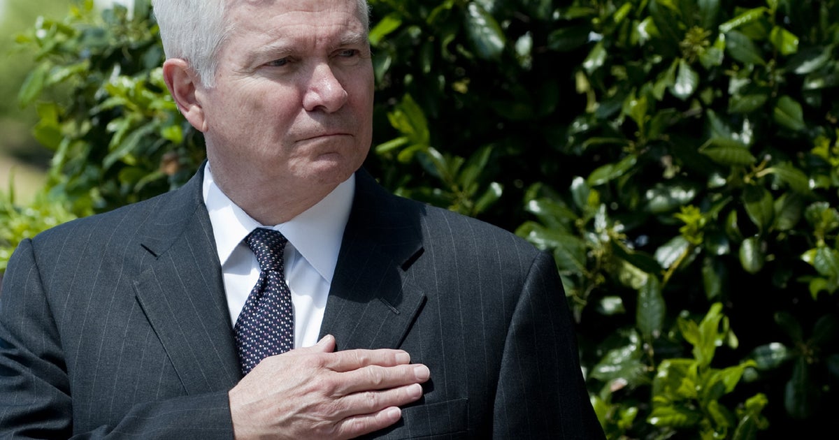 Gates' final Pentagon task: Slash defense budget - CBS News