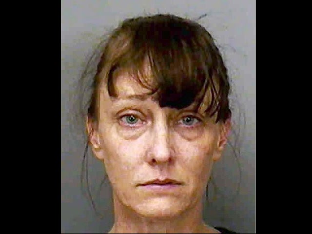 Fla. deputy Robin Leigh Pagoria accused of spanking girls, videotaping it - CBS News