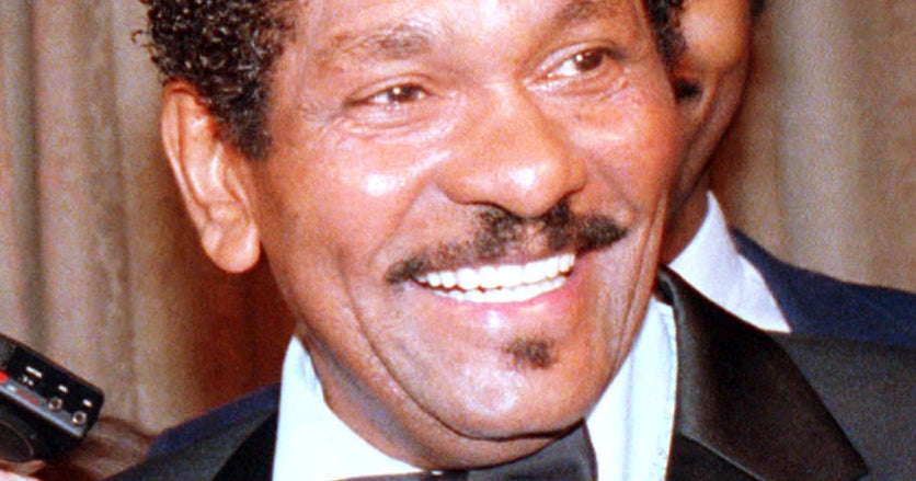 Carl Gardner, Coasters lead singer, dies in Florida - CBS News