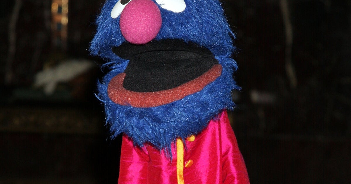 Sesame Street spoofs "Spider-Man: Turn Off the Dark" - CBS News