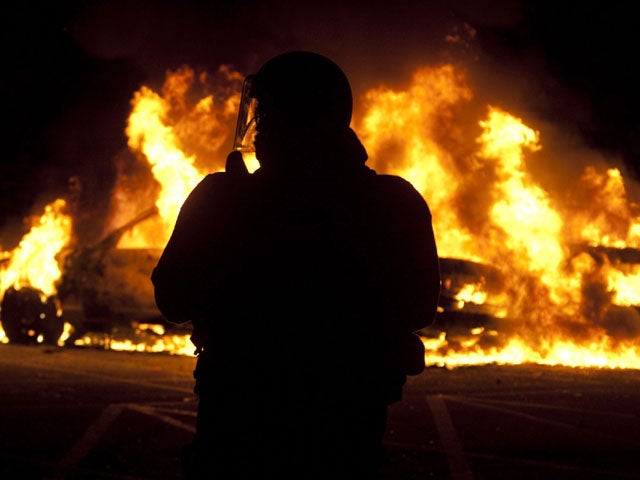 Vancouver riots after Canucks lose Stanley Cup Final