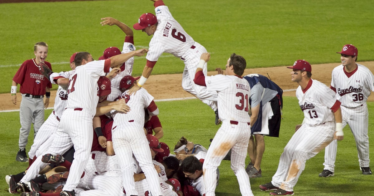S.C. repeats as College World Series champions - CBS News