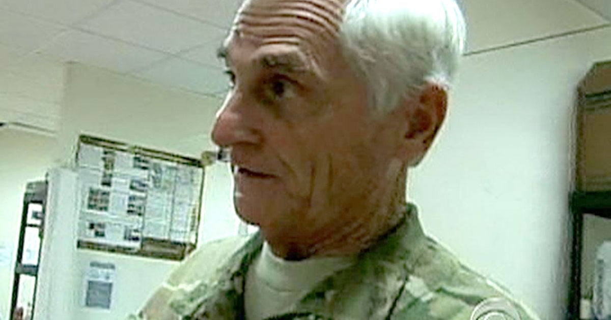 76-year-old Army medic on 4th tour in war zones - CBS News