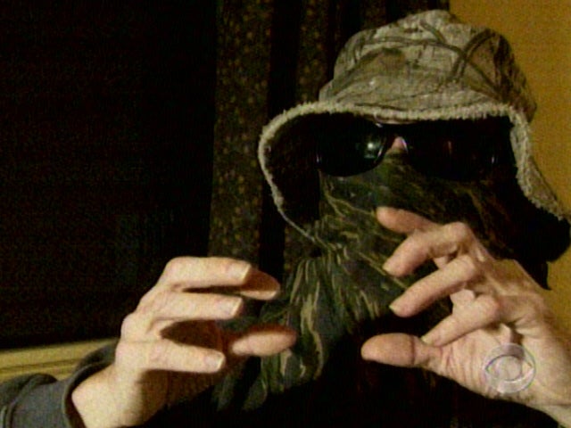 Feds: Homeless hacker 'Commander X' arrested - CBS News