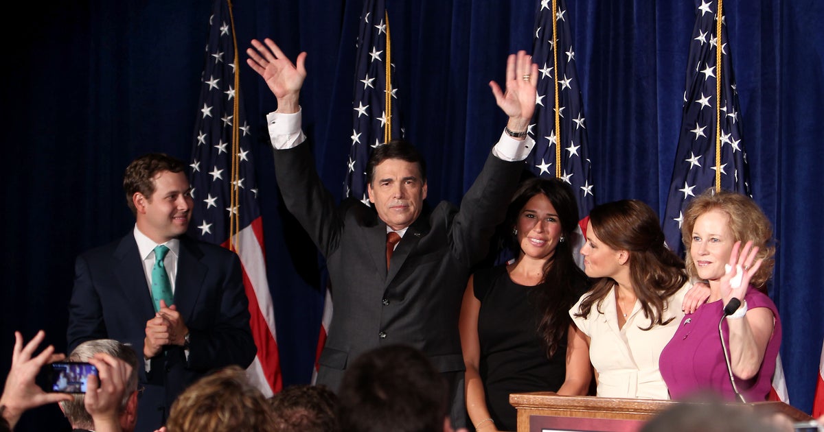 Rick Perry enters presidential race with Obama broadside - CBS News