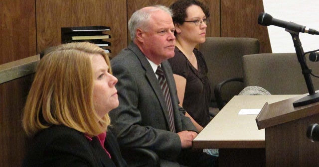 "Hot sauce mom" spared jail time - CBS News