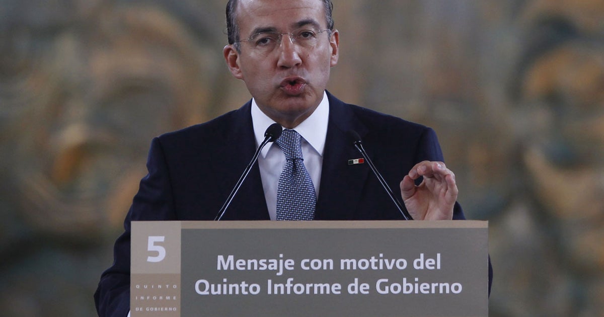 Mexico: Calderon vows end to corrupt cops - CBS News