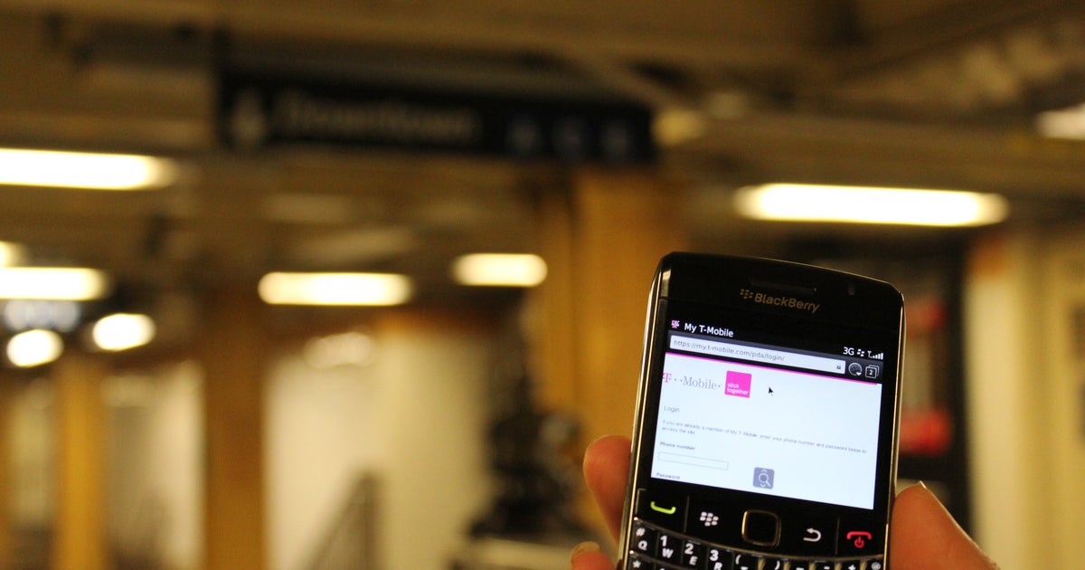 You talkin' to me? (NY subways get wireless) - CBS News