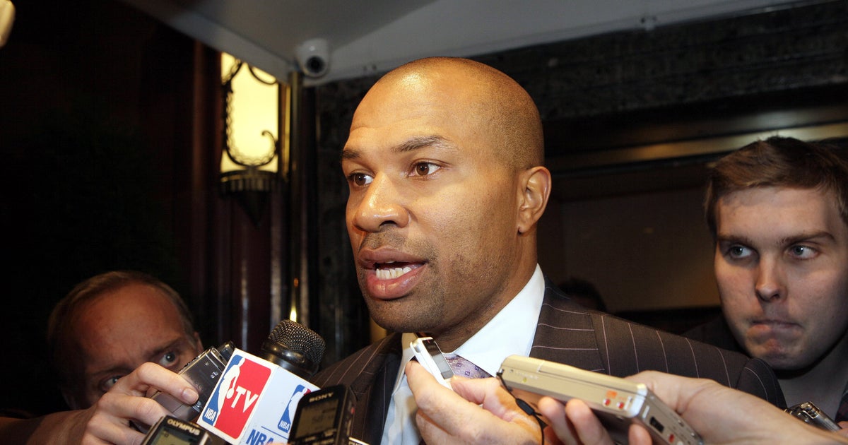 NBA, players heading to federal mediation - CBS News