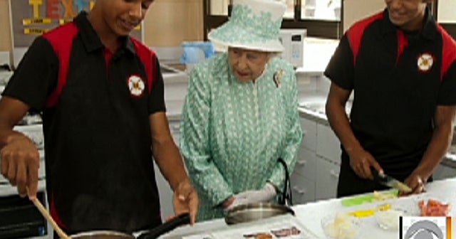 Queen passes along kangaroo stew - CBS News