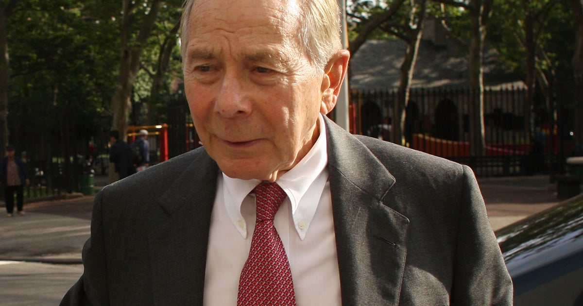 Partial victory for former AIG CEO in bailout case - CBS News