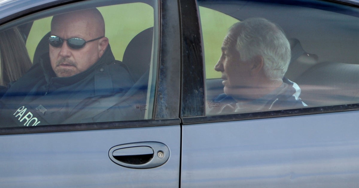 Questions about what Sandusky's wife knew - CBS News