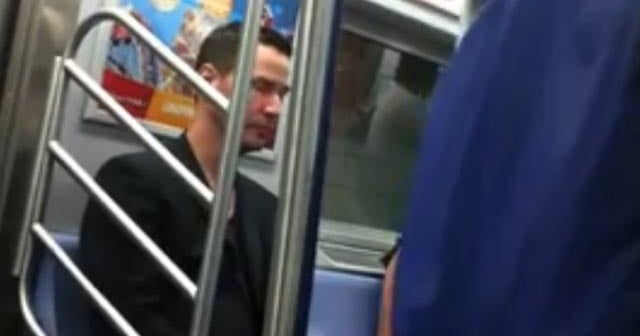 Keanu Reeves offers his subway seat - CBS News